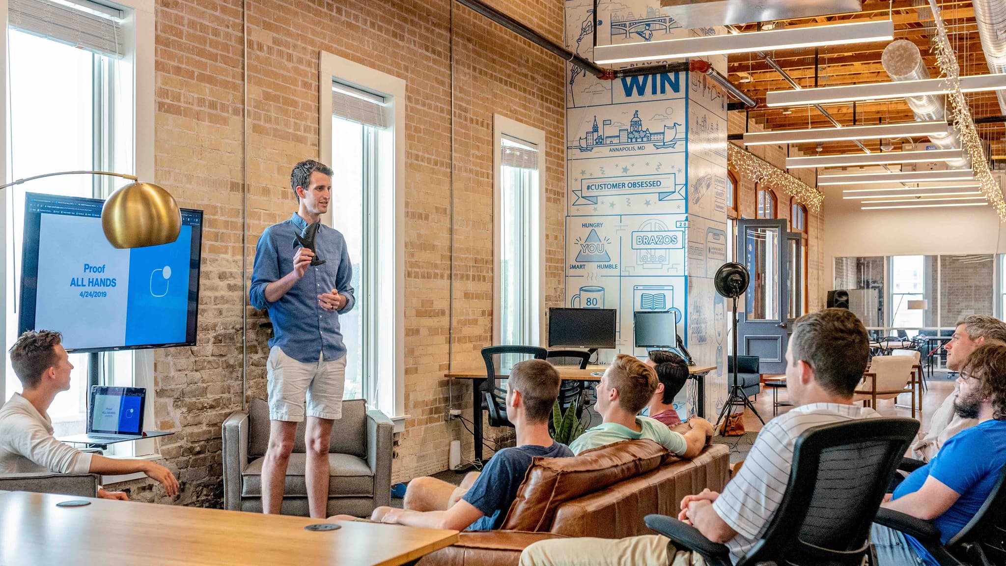 How Many Story Points Per Sprint? Agile Team's 2023 Guide